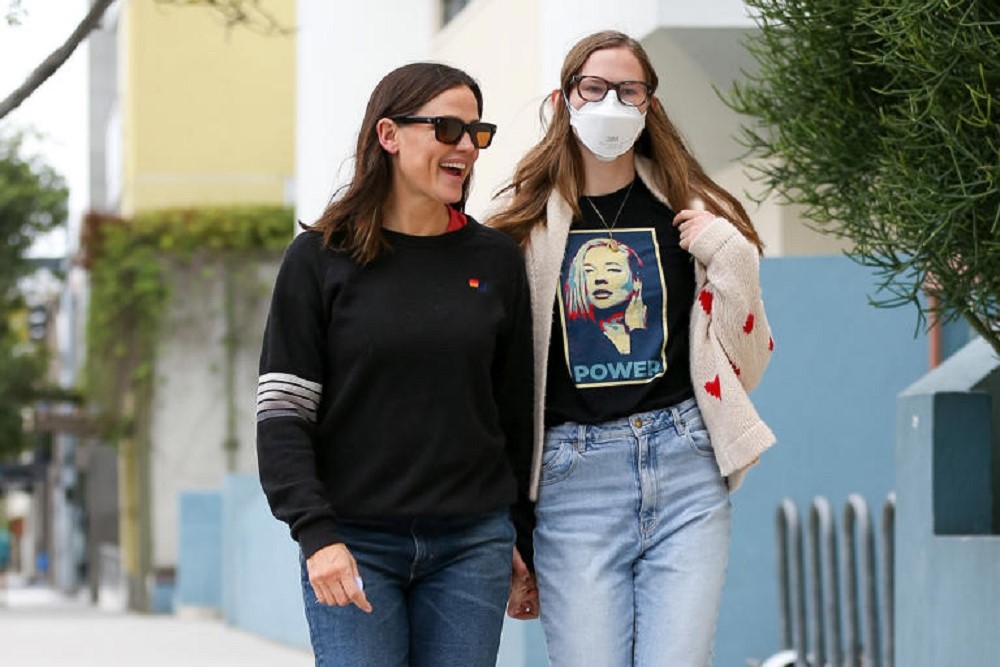 Jennifer Lopez’s Loving Bond With Ben Affleck’s Daughter Violet ...